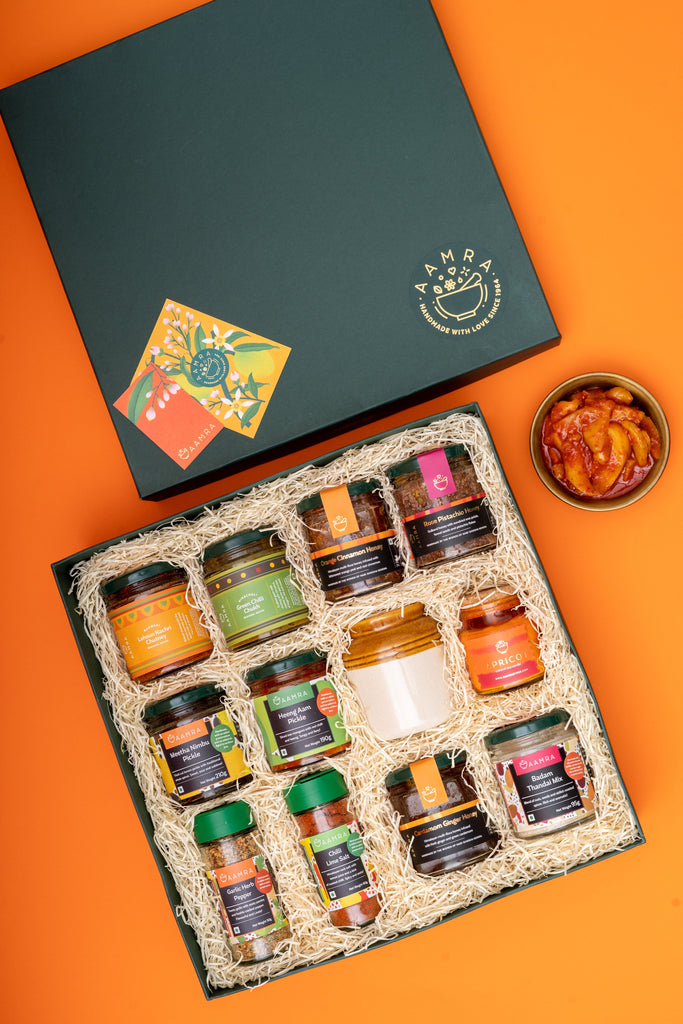 Aamra Grand Gift Hamper – Aamra by NSK